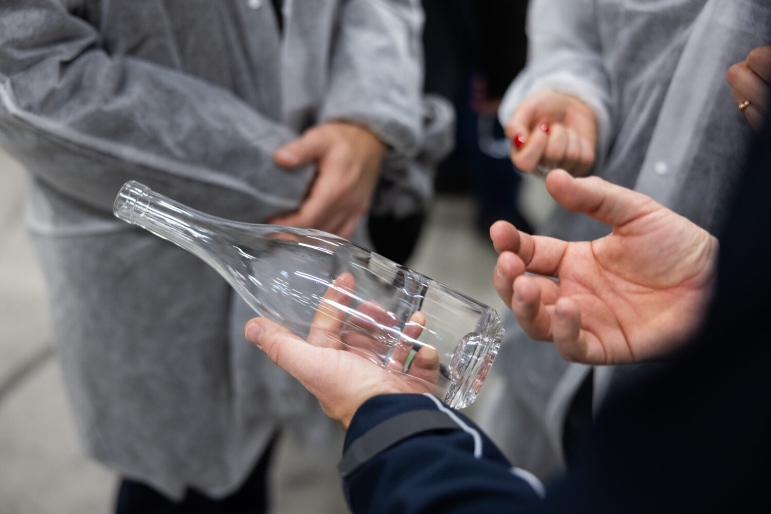 Leading the Way in Decarbonization with an Innovative Hybrid Glass ...